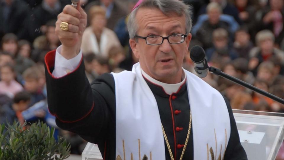 Degutantno novinarstvo Armanda Černjula. Nasuprot takvog beskrupuloznog ...